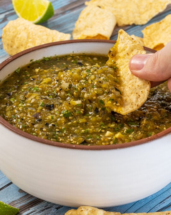 Roasted Hatch Chile Salsa Verde - Chiles and Smoke